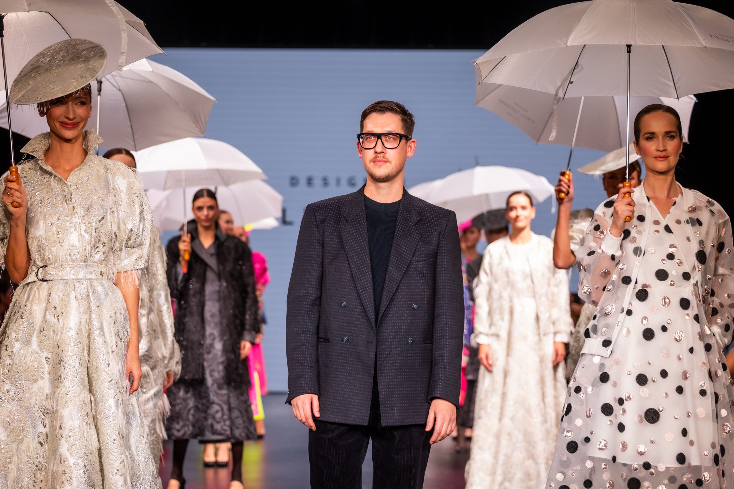 Tallinn Fashion Weekil selgusid parimad kodumaised moeloojad | Vikervaade